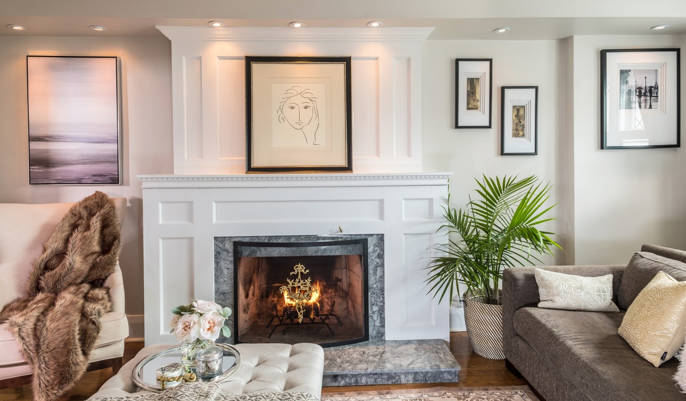 3 Tips for Displaying Your Home Art Collection — RISMedia